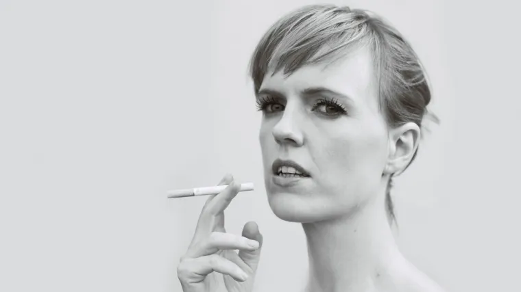 Holly Walsh | JK Comedy Club